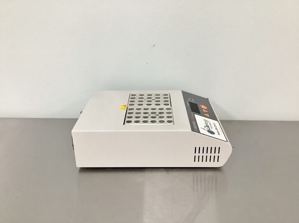 Corning LSE Digital Dry Bath - The Lab World Group