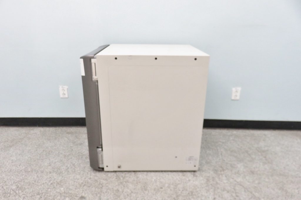 New Brunswick Innova 42 Incubator Shaker - The Lab World Group