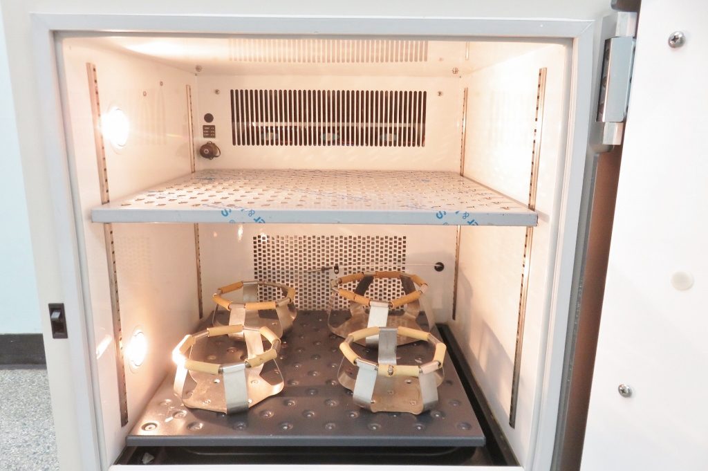 New Brunswick Innova 42 Incubator Shaker - The Lab World Group