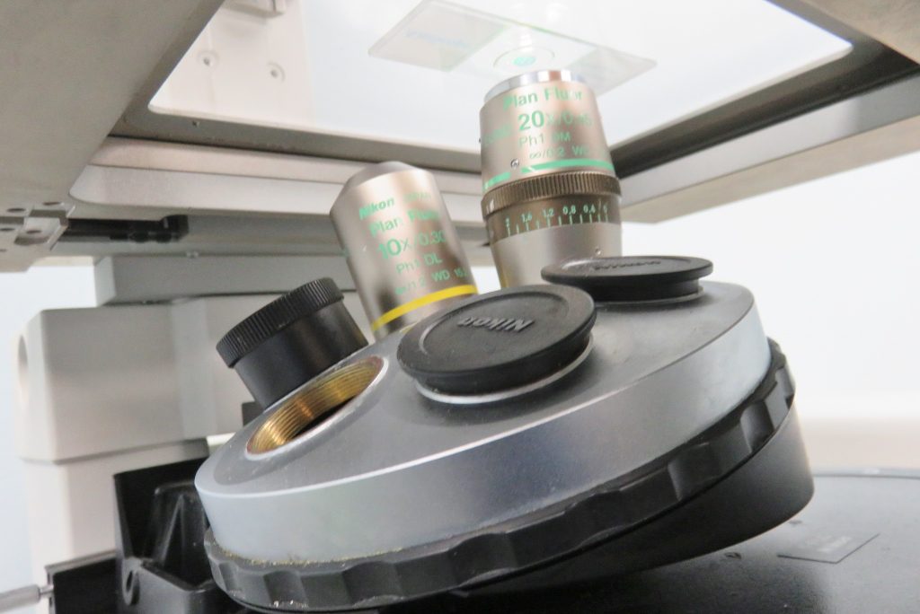 Nikon Eclipse TE2000 Fluorescence Microscope - Lab World Group