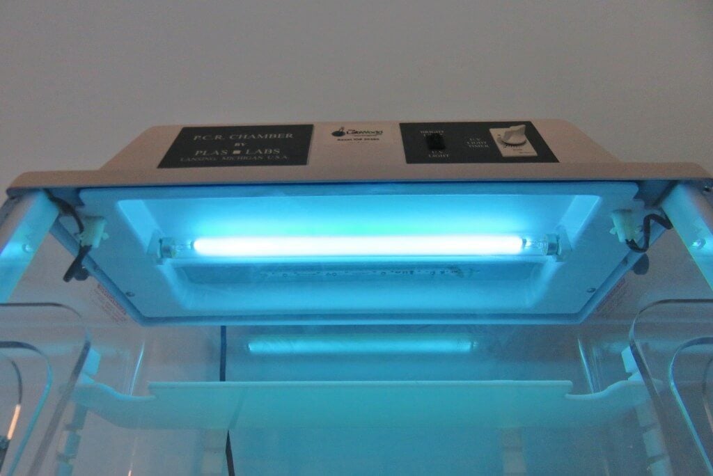 Plas Labs PCR Enclosure - The Lab World Group