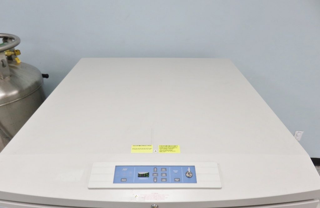 Thermo CryoPlus 4 Cryo Storage System - The Lab World Group