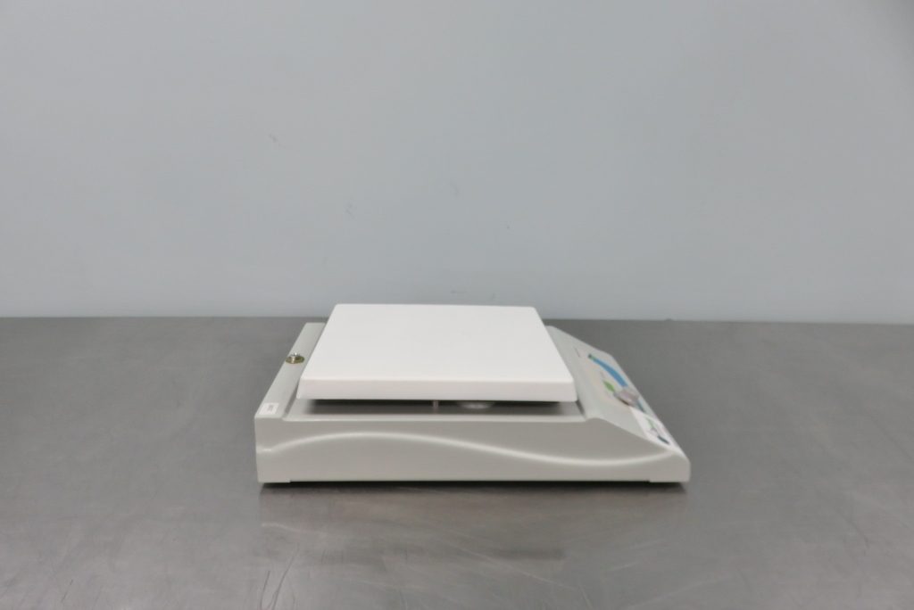 Benchmark Hot Plate - The Lab World Group