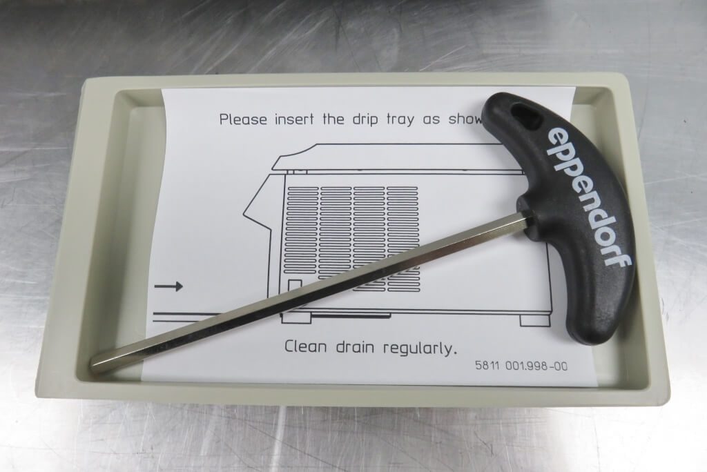 Eppendorf 5804R Refrigerated Centrifuge - The Lab World Group