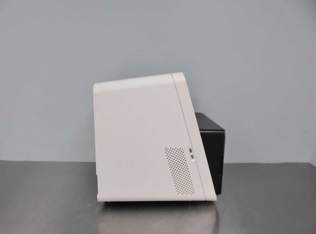 illumina MiniSeq Genetic Analyzer - The Lab World Group