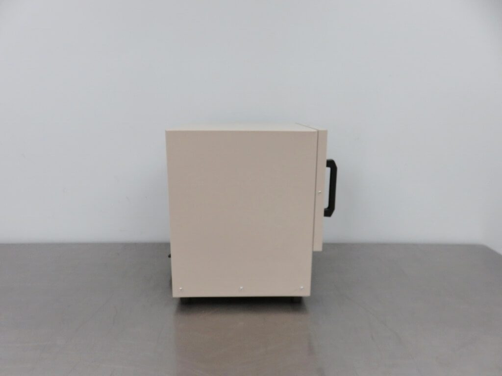 Quincy Lab Incubator 10E - The Lab World Group