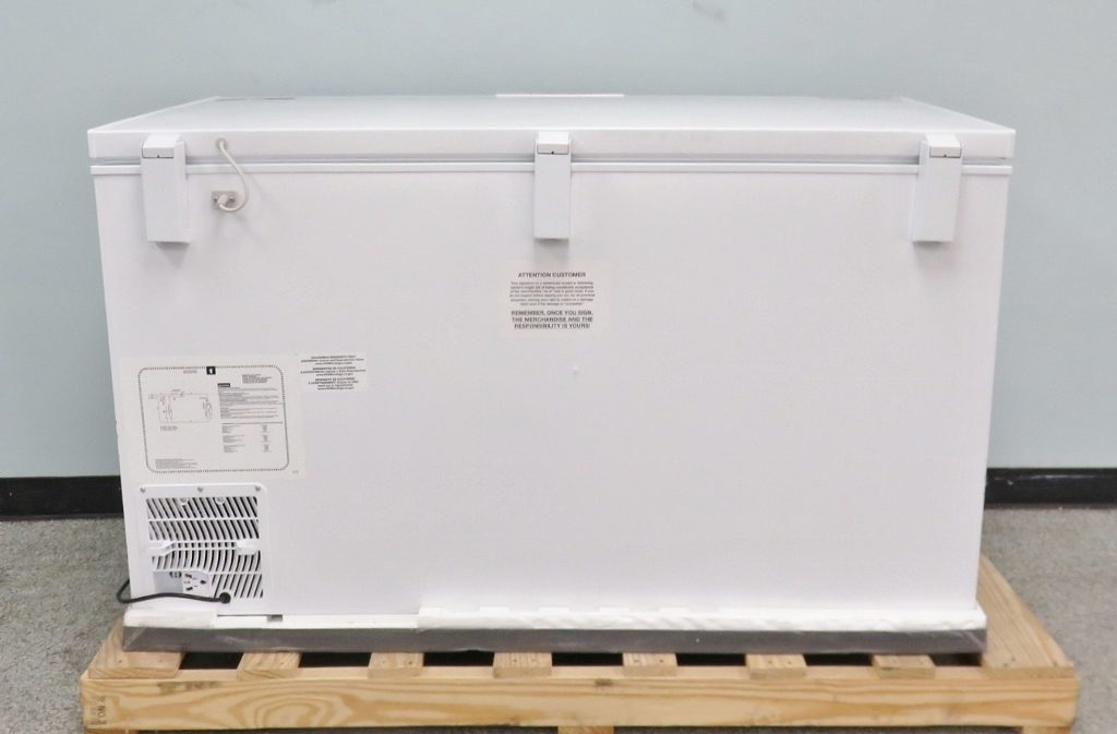 Laboratory Chest Freezer - 2024 Unused - The Lab World Group