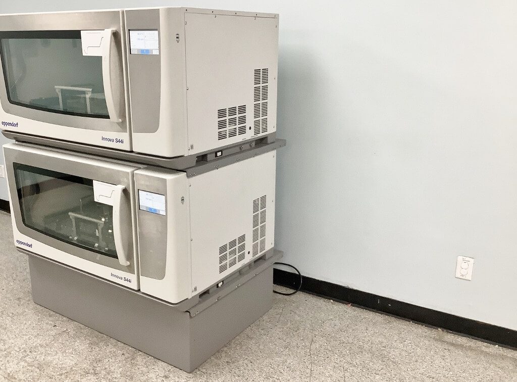 Eppendorf Innova Incubator Shaker S44i - The Lab World Group
