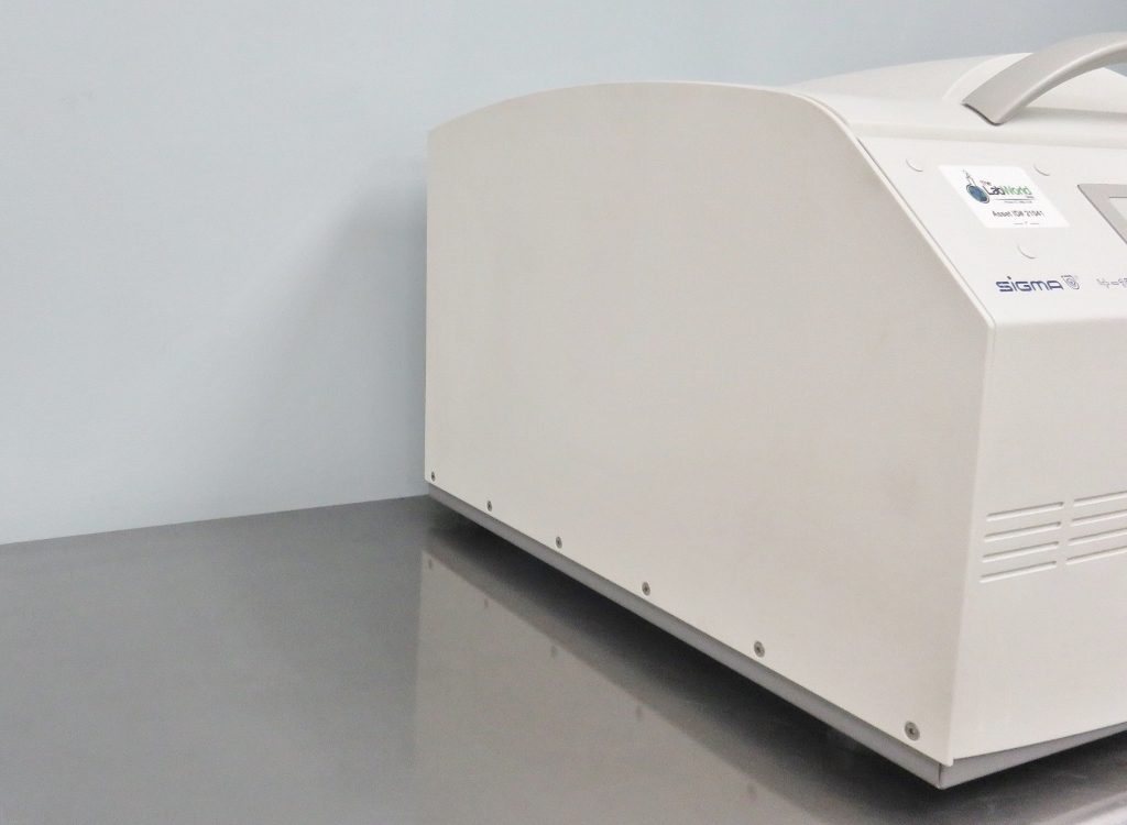 Qiagen Sigma 4-16 Centrifuge - The Lab World Group