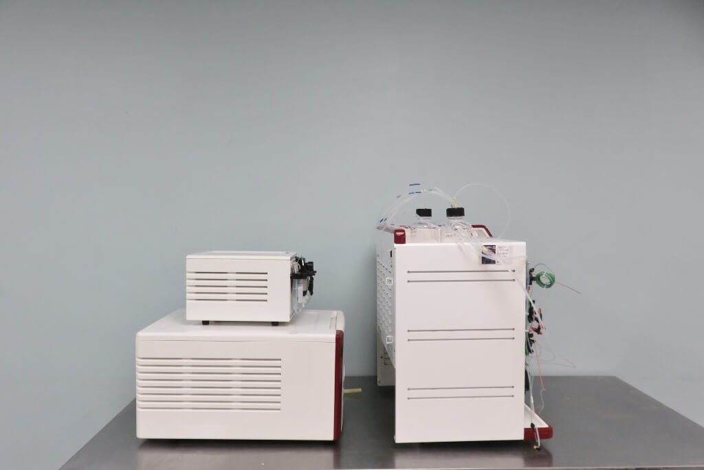 AKTA Pure 25 FPLC System - The Lab World Group
