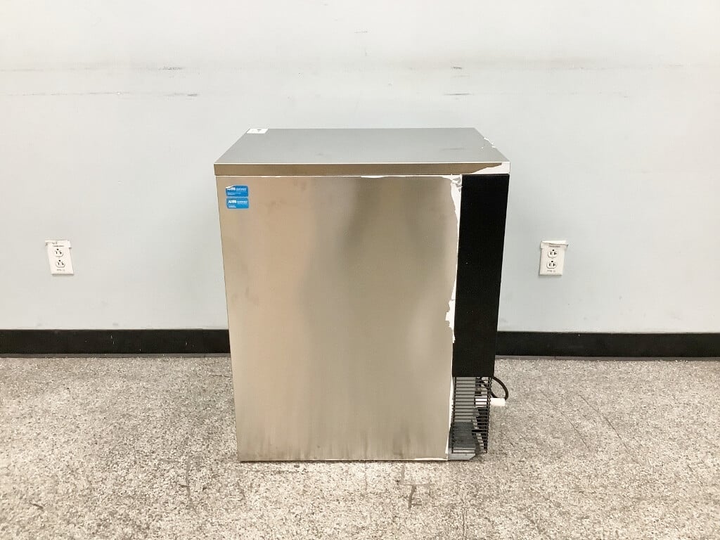 Manitowoc Ice Maker - The Lab World Group