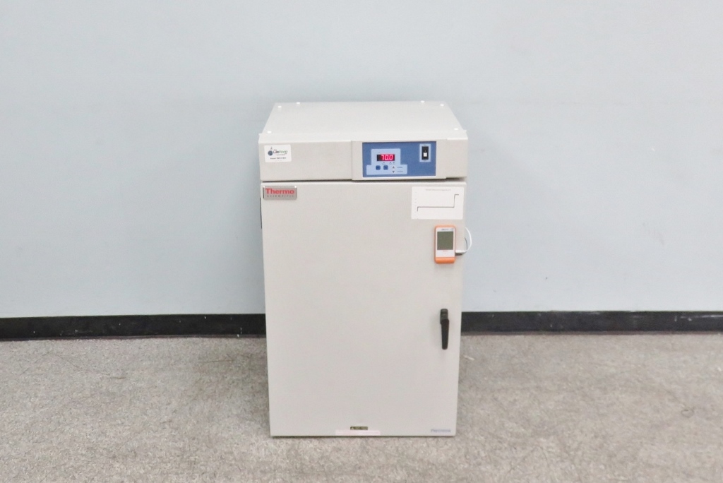 Thermo Scientific Incubator I602D - The Lab World Group