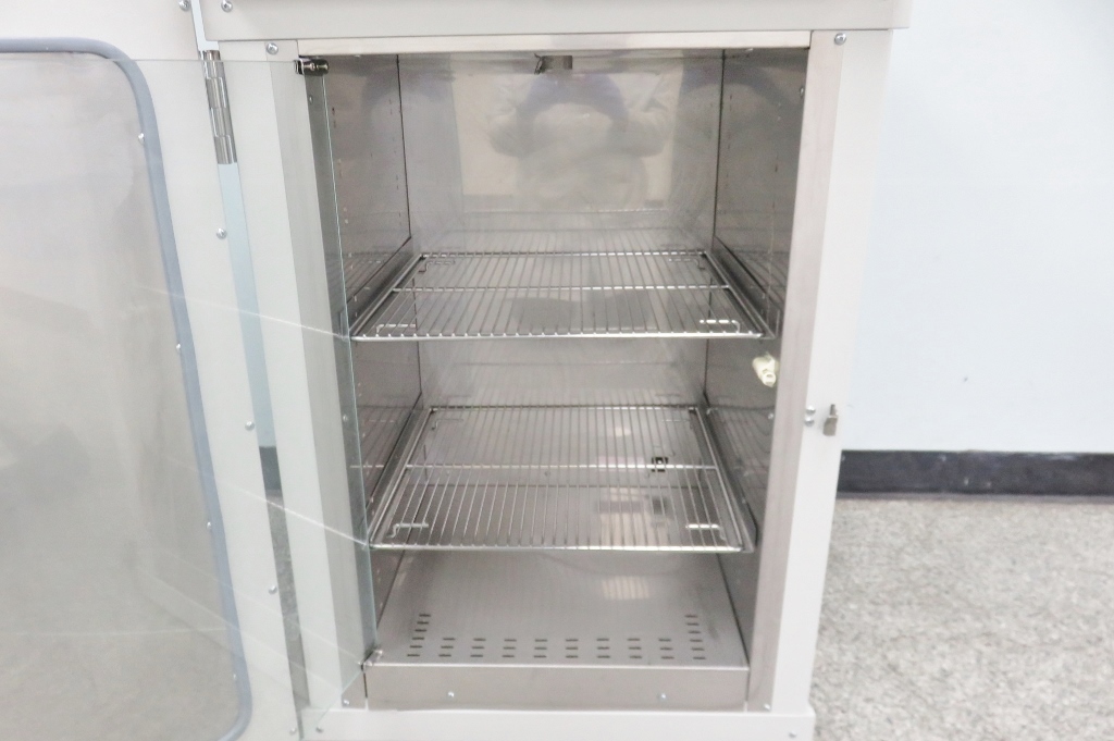Thermo Scientific Incubator I602D - The Lab World Group