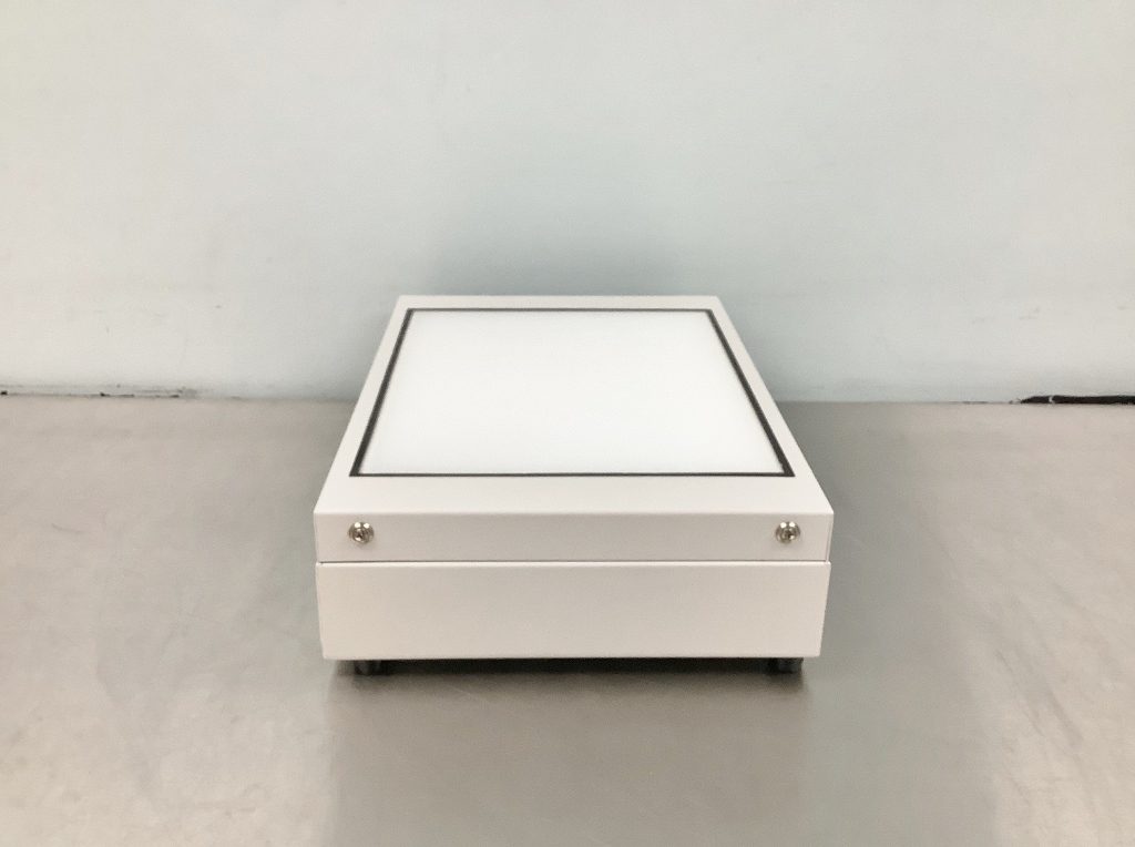 White Light Transilluminator VWR - The Lab World Group