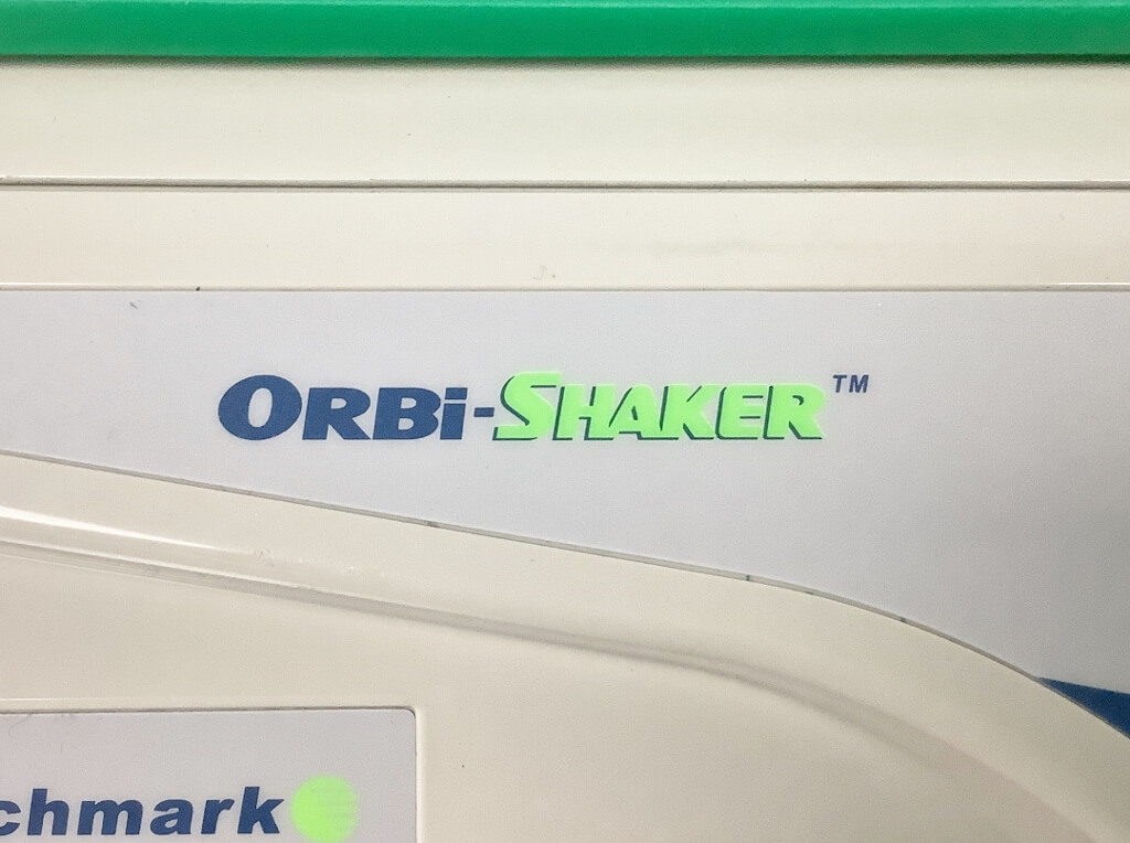 Benchmark OrbiShaker Orbital Shaker - The Lab World Group