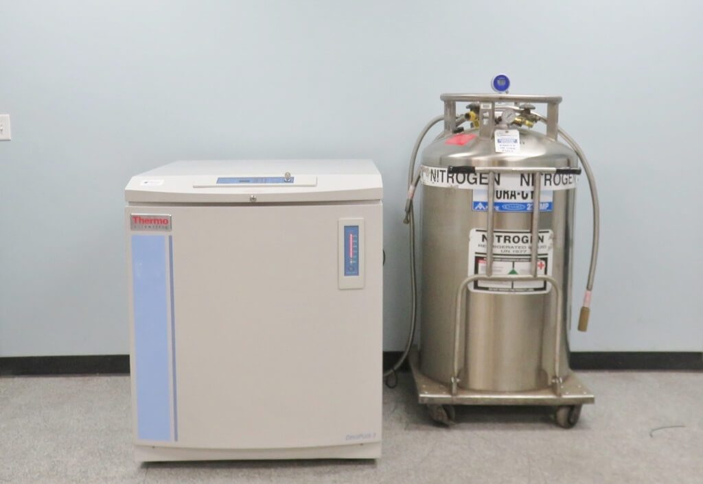 Thermo CryoPlus 3 Cryogenic Storage System