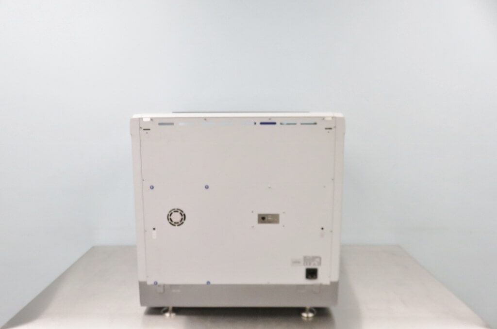 Eppendorf EpMotion 5073 Liquid Handler - The Lab World Group