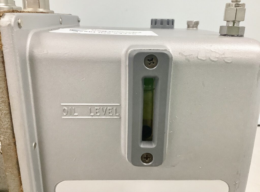 Welch 1402 Vacuum Pump - The Lab World Group