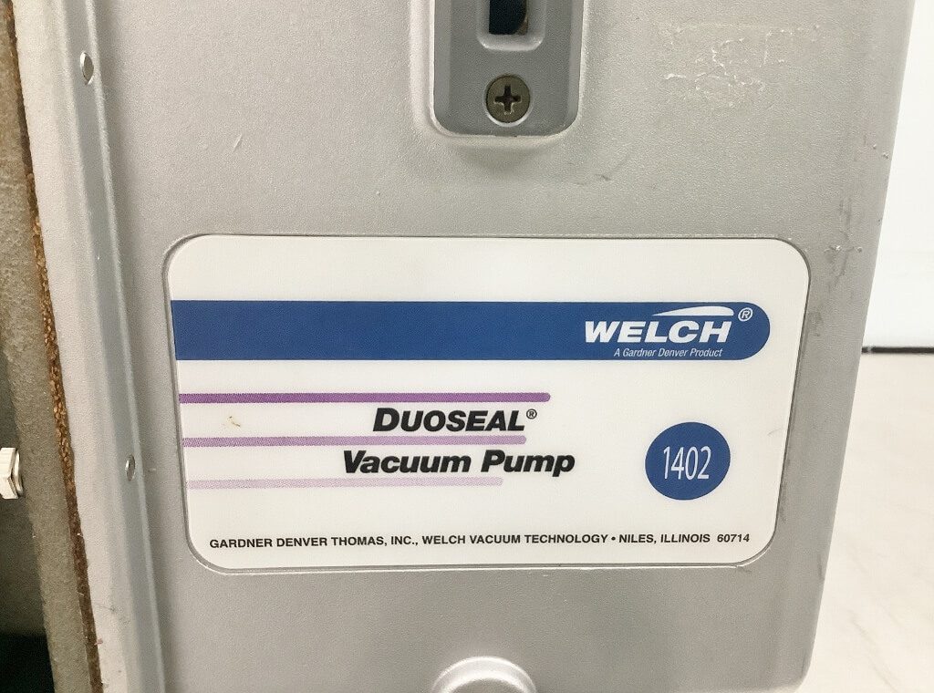 Welch 1402 Vacuum Pump - The Lab World Group