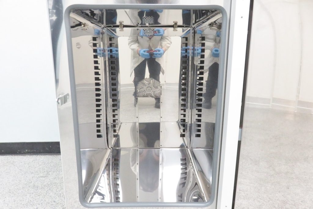 Thermo Heratherm Oven OGS180 - The Lab World Group