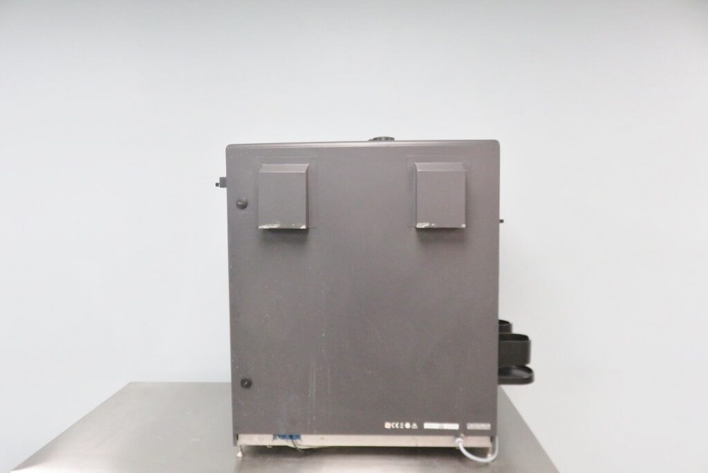 AKTA Pilot FPLC System - The Lab World Group