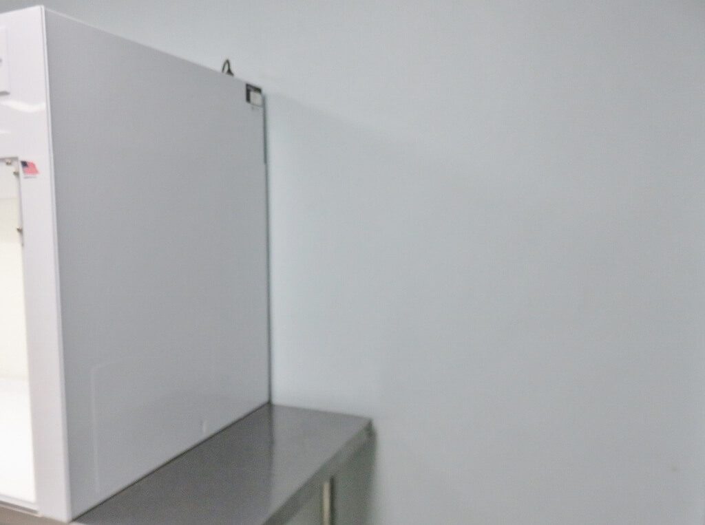 AirClean 4000 Laminar Flow Hood 4' - The Lab World Group