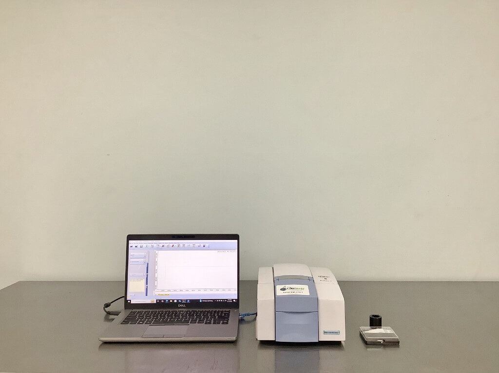 Bruker Alpha II FTIR Spectrometer - The Lab World Group