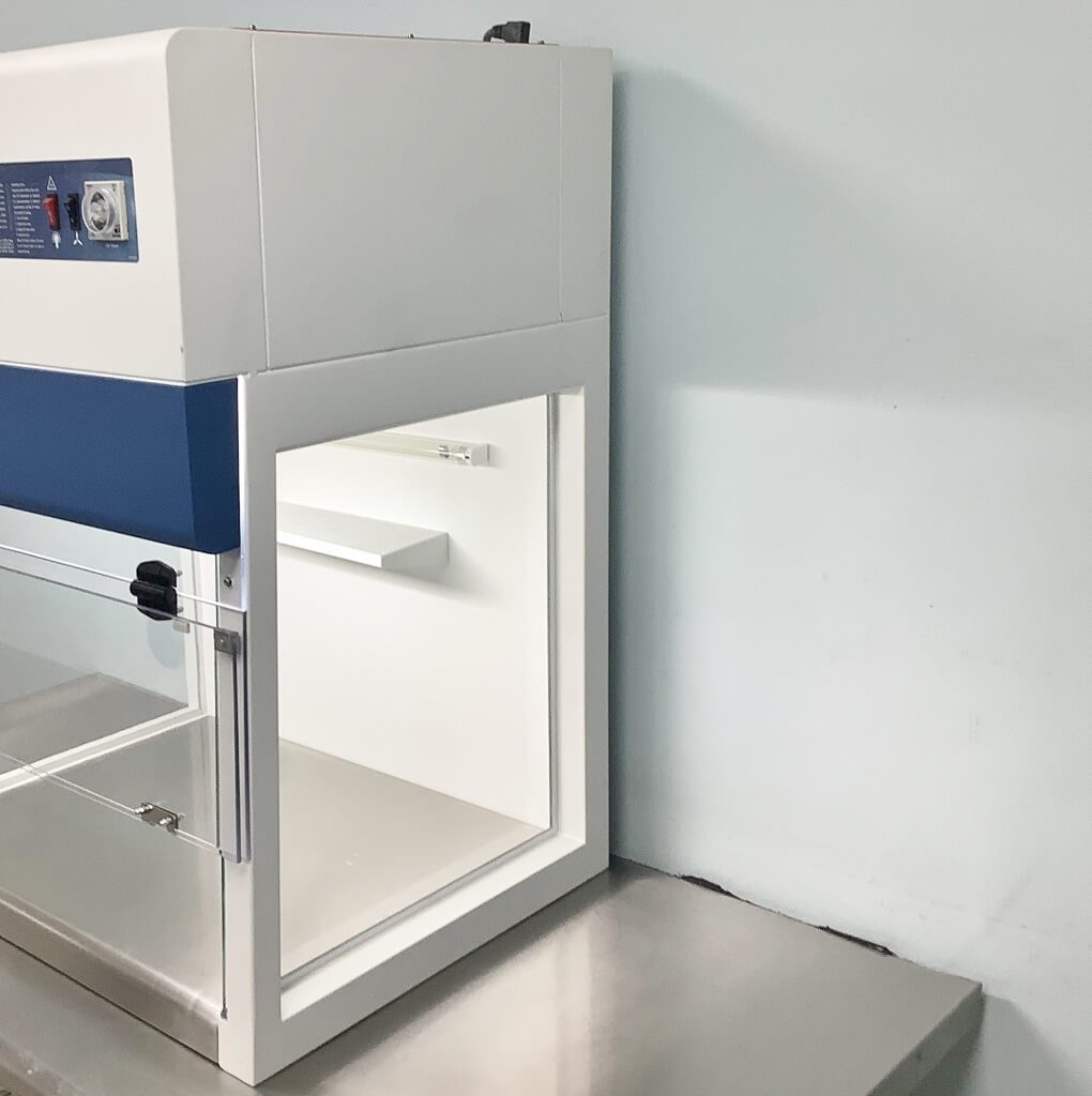 ESCO PCR Cabinet - The Lab World Group
