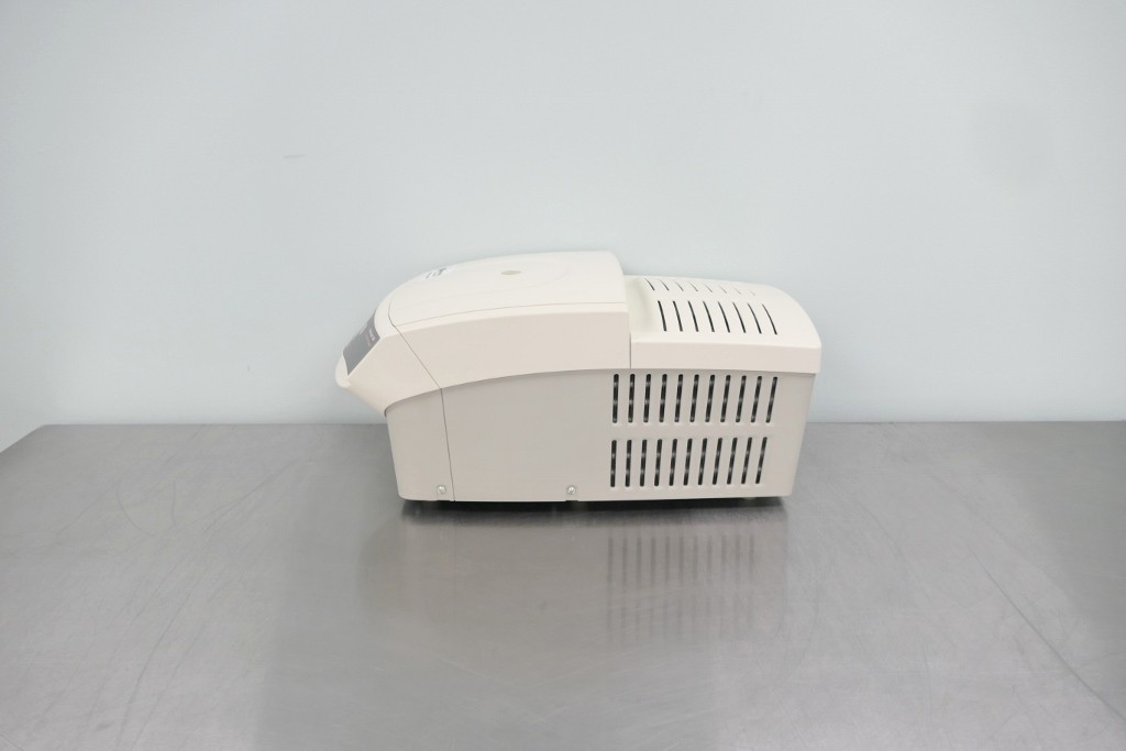 Beckman Microfuge 20R Centrifuge - The Lab World Group