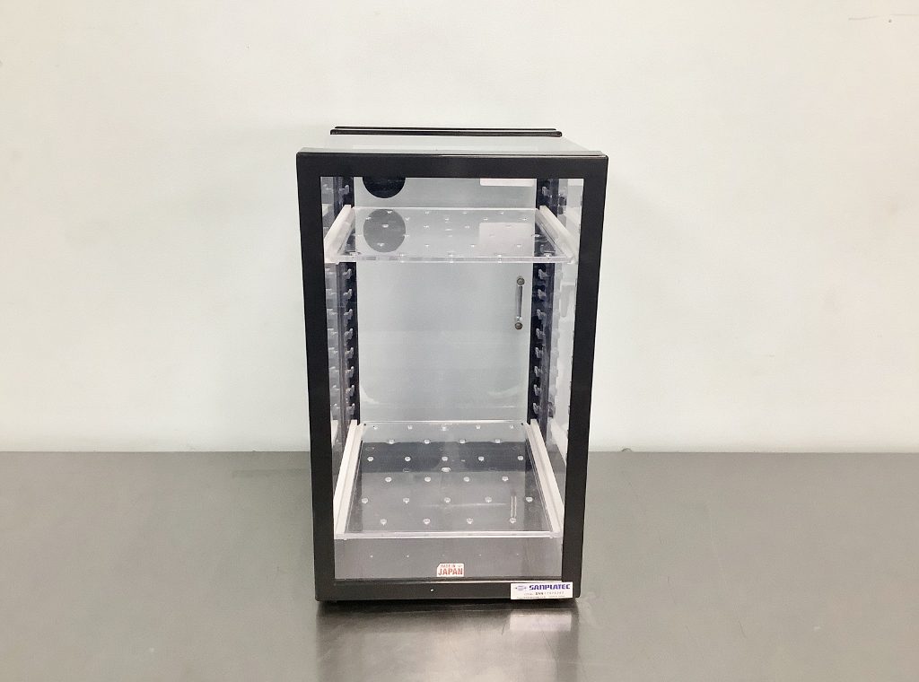 Sanplatec Dry Keeper Desiccator - The Lab World Group