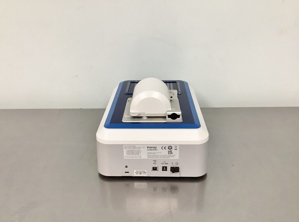 Thermo NanoDrop Eight Spectrophotometer