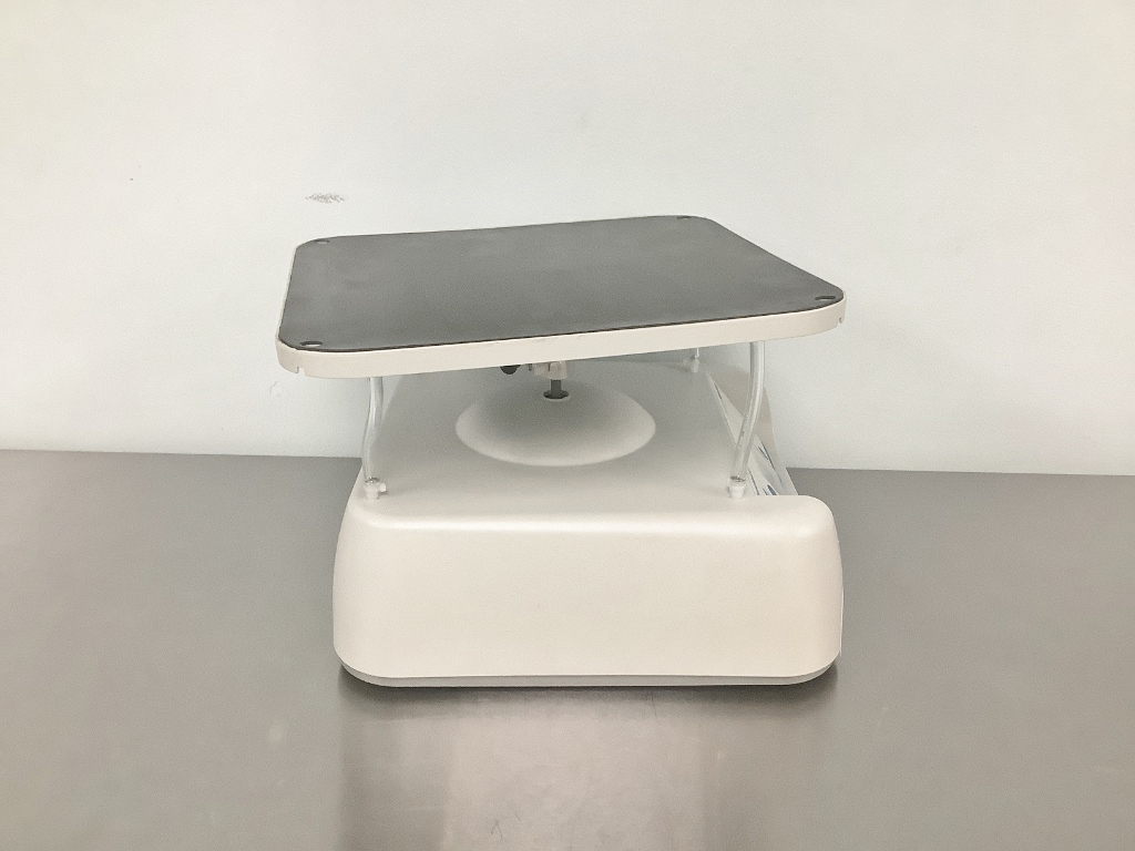 Benchmark Benchwaver 3D Rocker - The Lab World Group