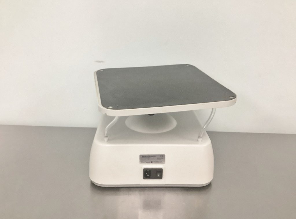Benchmark Benchwaver 3D Rocker - The Lab World Group
