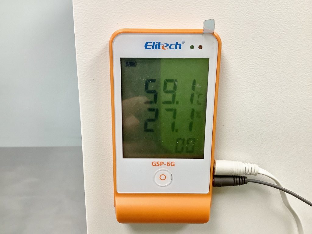 Top Hinge Incubator Shaker - The Lab World Group