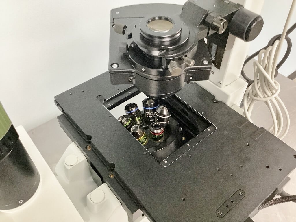 Olympus IX81 Fluorescent Microscope - The Lab World Group