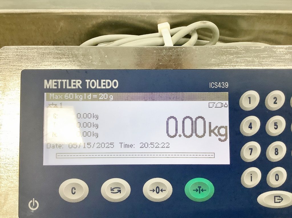 Mettler Toledo ICS Scale - The Lab World Group