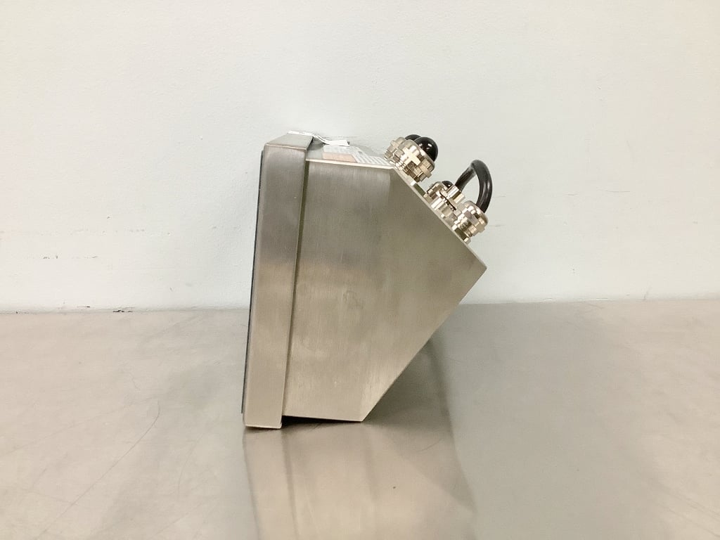 Mettler Toledo IND570 Weighing Terminal - The Lab World Group