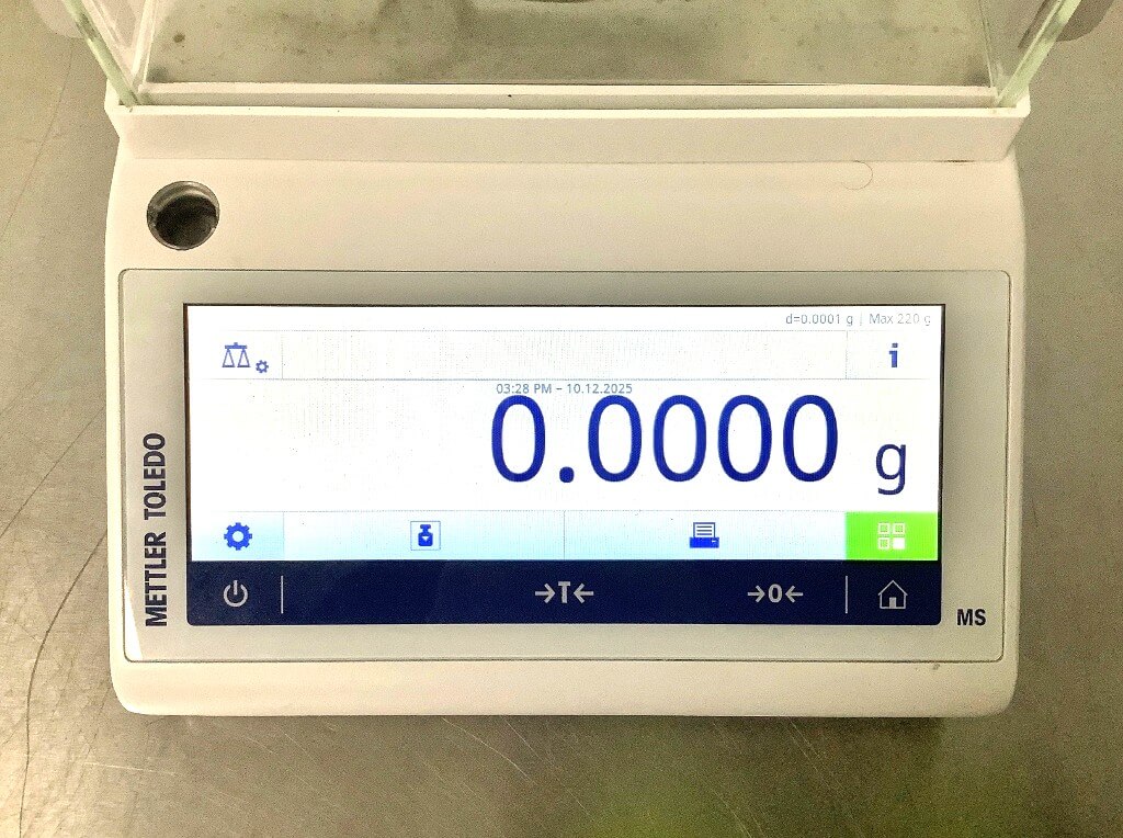 Mettler MS204TS/00 Analytical Balance - The Lab World Group