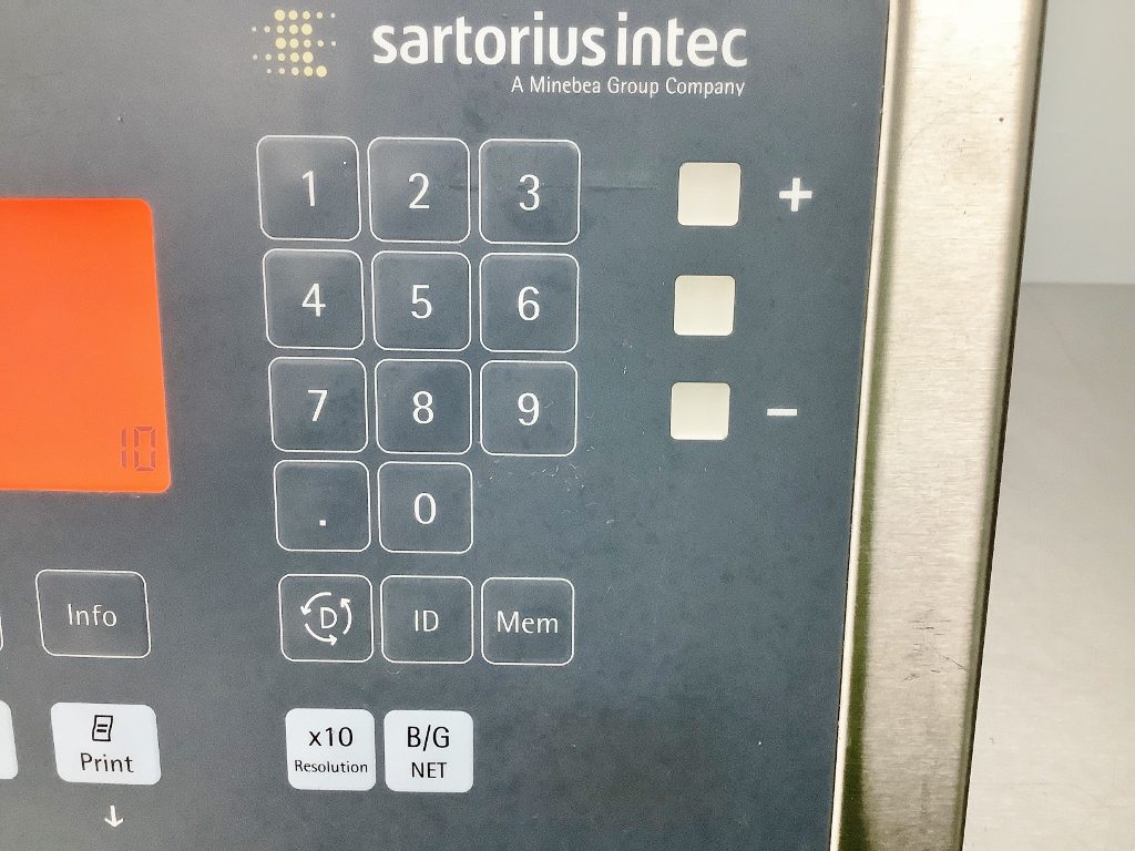 Sartorius Combics 2 Scale Indicator - The Lab World Group