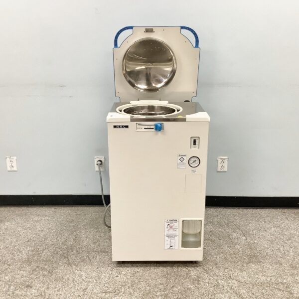 Hirayama HiClave HV-50 Vertical Top Load Autoclave - The Lab World Group