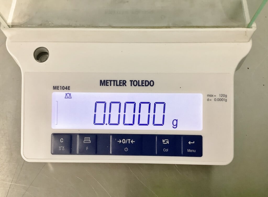 Mettler Toledo ME104 Analytical Balance - The Lab World Group