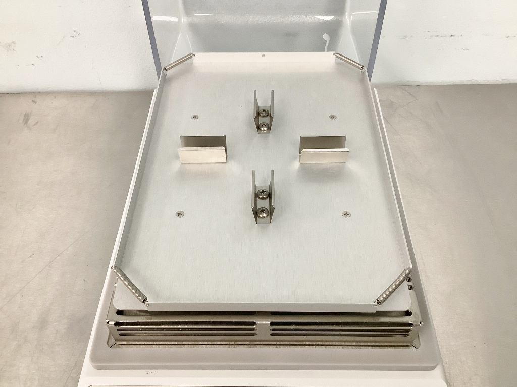 Fisher Scientific Incubating Microplate Shaker - The Lab World Group