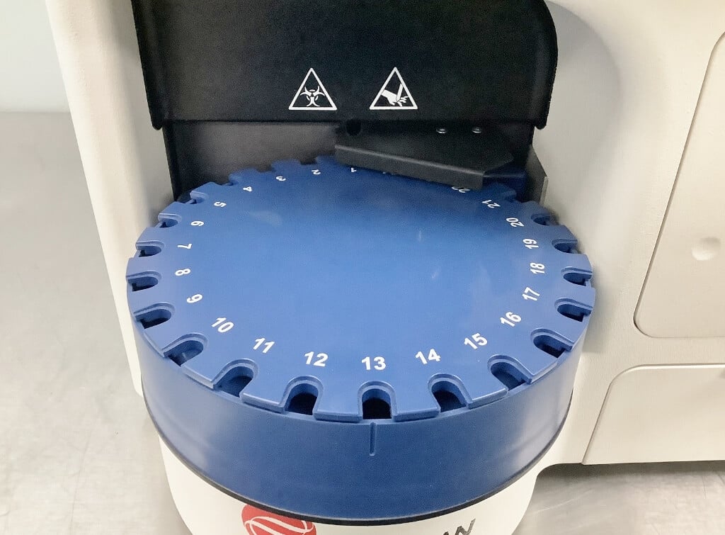 Beckman Vi Cell BLU Cell Viability Counter - The Lab World Group